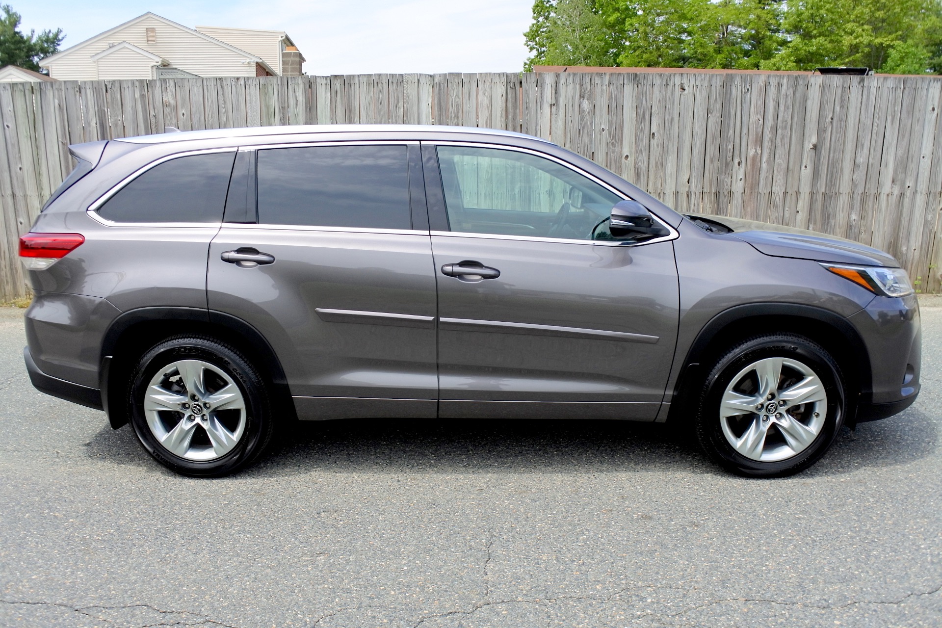 Used 2017 Toyota Highlander Limited V6 AWD For Sale ($32,500) | Metro ...