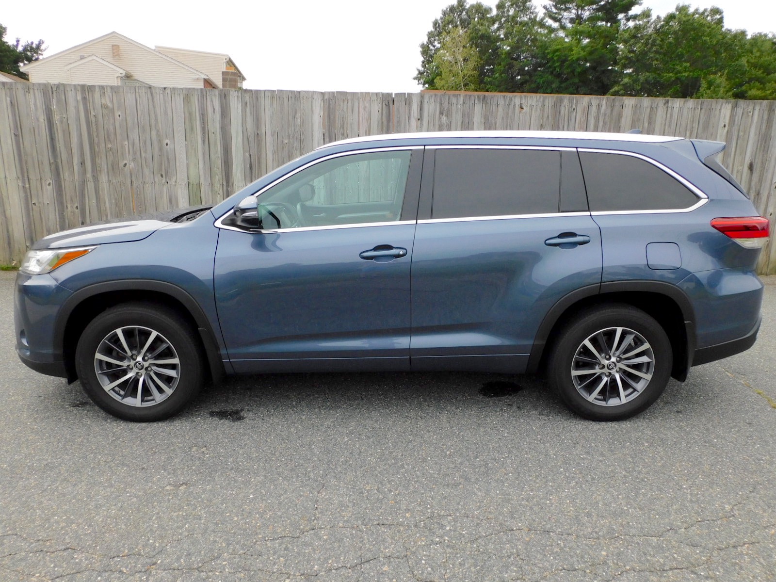 Used 2018 Toyota Highlander XLE V6 AWD (Natl) For Sale ($33,800 ...