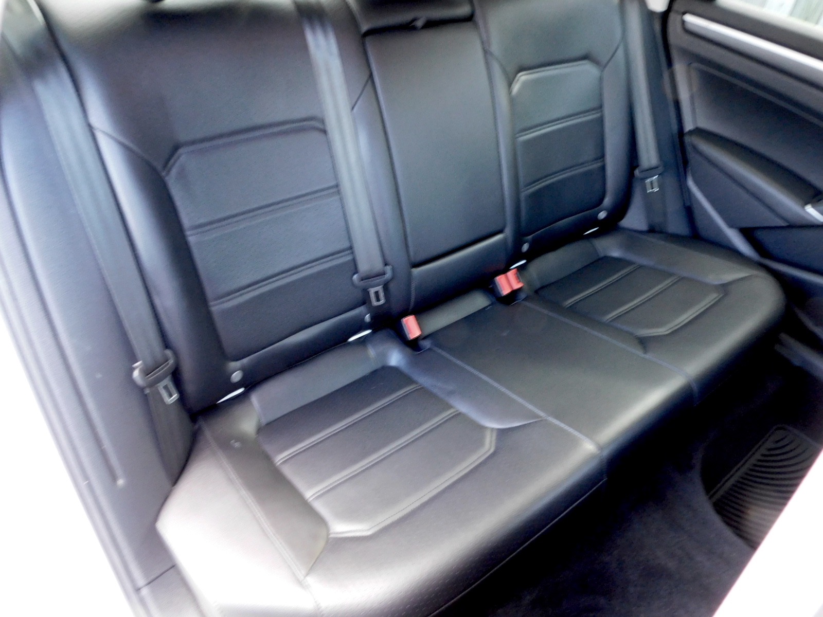 Used 2018 Volkswagen Passat R-Line Auto For Sale ($19,800) | Metro West ...