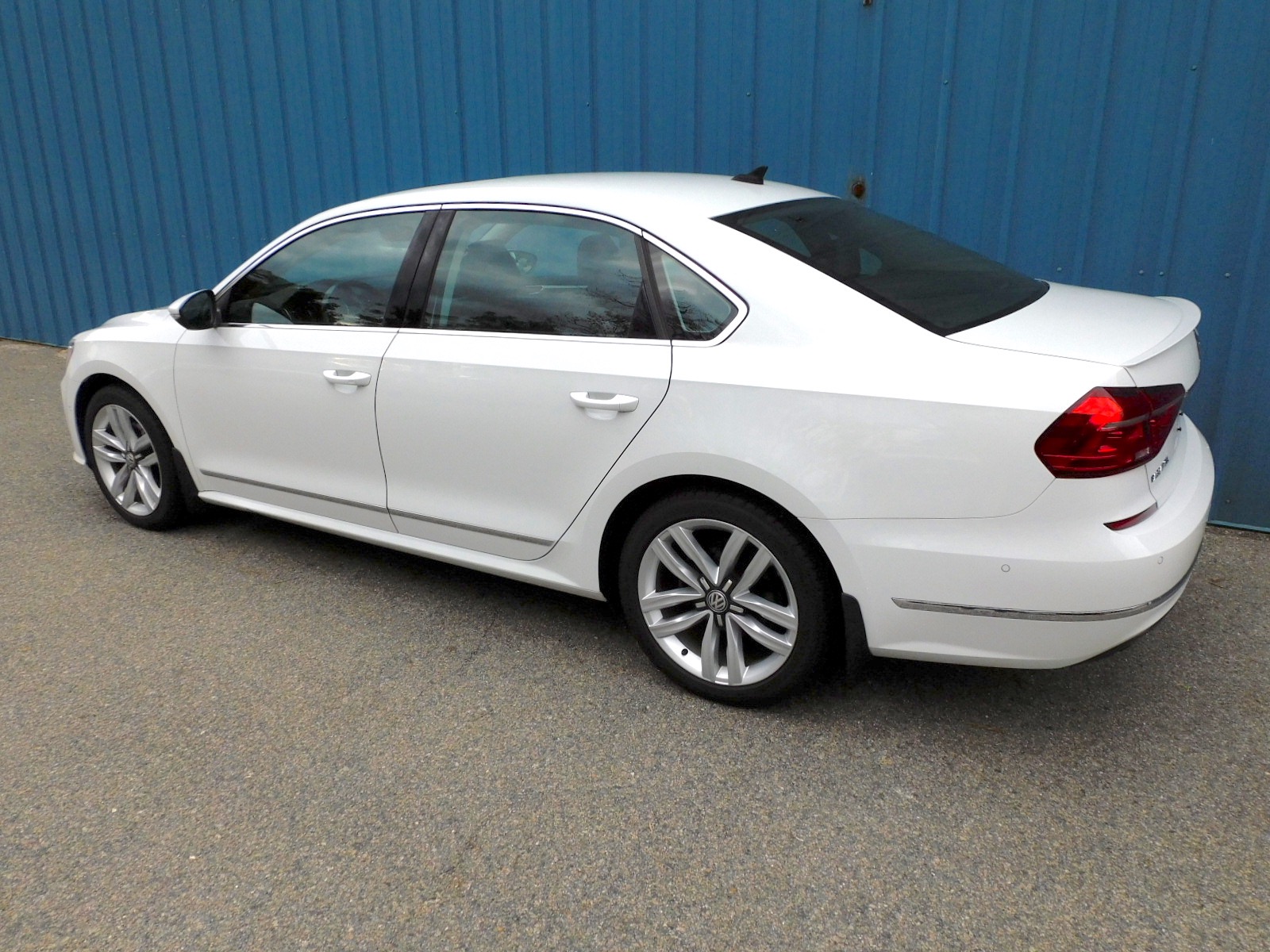 Used 2016 Volkswagen Passat 1.8T Auto SEL Premium PZEV For Sale ...